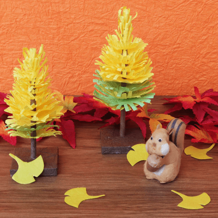 Washi paper ornament (Ginkgo and Squirrel) - Chidori Japan